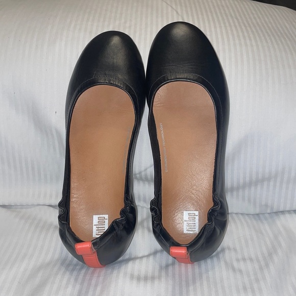 Fitflop | Shoes | Fitflop Black Color Strip On Back Very Comfortable ...